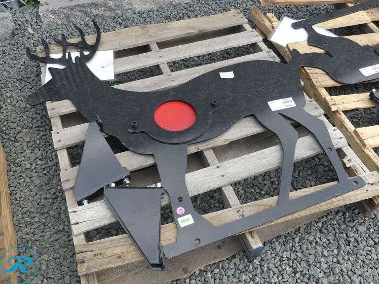 New SKLP Steel Deer Shooting Target With Heart Flapper - Roller Auctions