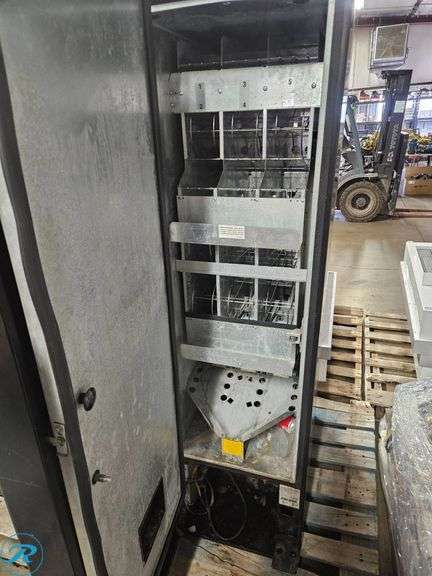 FSI Model 3039 and Model 3031 Soda Can and Snack Vending Machines, 115V ...