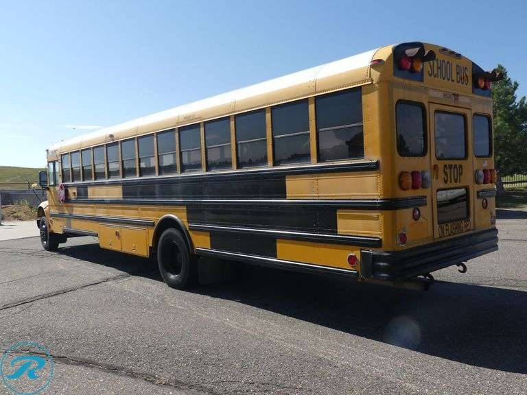 2003 IC Corporation 3000 4X2 77-Passenger School Bus - Roller Auctions