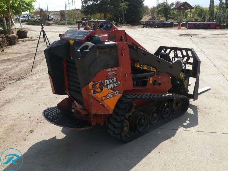 2017 Ditch Witch SK800 Mini Skid Steer Loader - Roller Auctions