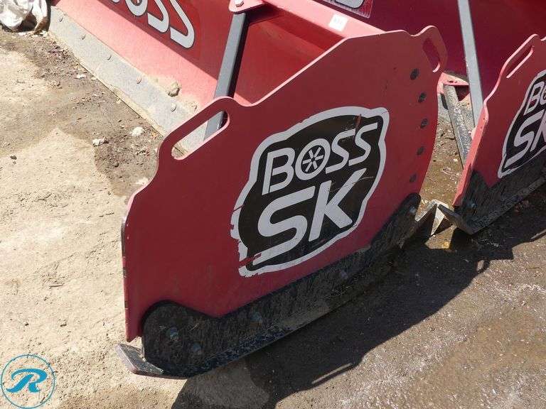 Boss 10' Snow Pusher Attachment To Fit Skid Steer Loader - Roller Auctions