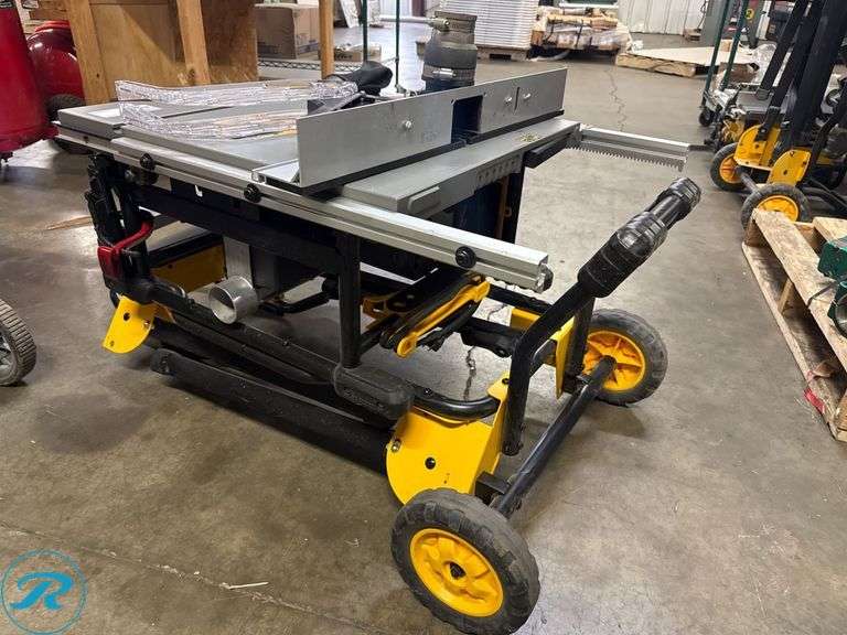 DeWalt DWE7491 10-Inch Table Saw with Rolling Stand, 120V, 15A - Roller ...