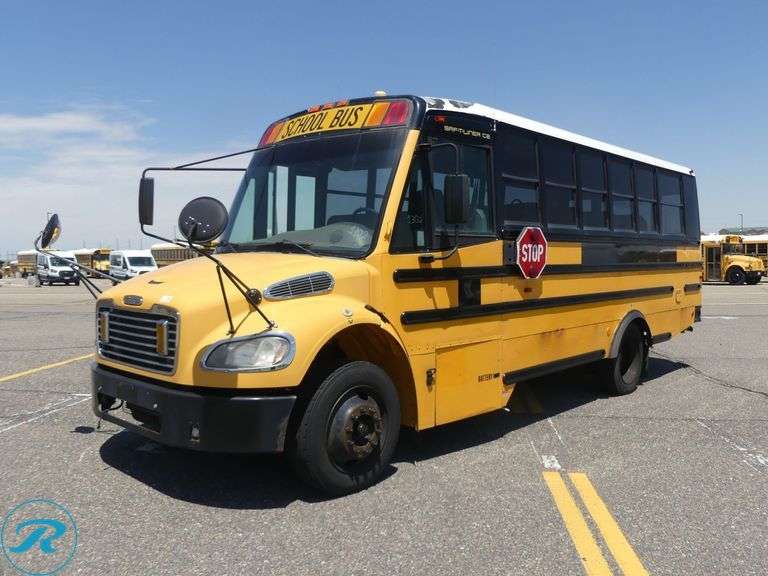 2009 Freightliner B2 Saf-T-Liner C2 RWD 30-Passenger School Bus ...