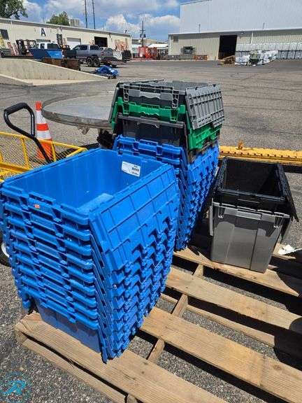 Stackable Plastic Storage Totes with Lids - Roller Auctions