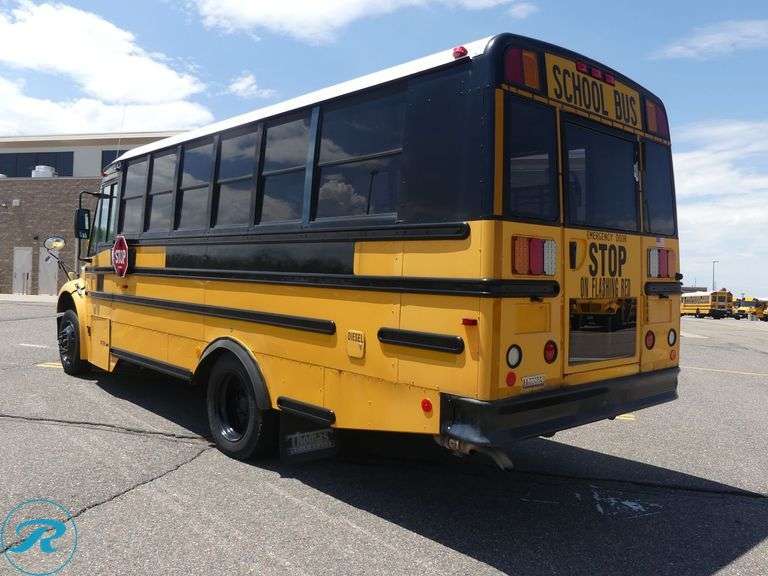 2009 Freightliner B2 Saf-T-Liner C2 RWD 30-Passenger School Bus ...