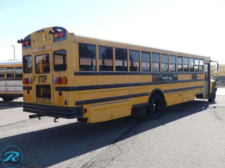 2003 IC Corporation 3000IC 4X2 77-Passenger School Bus - Roller Auctions