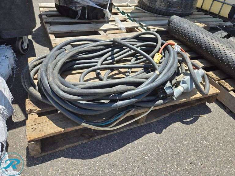 Electrical Power Cable Bundle with Connectors - Roller Auctions