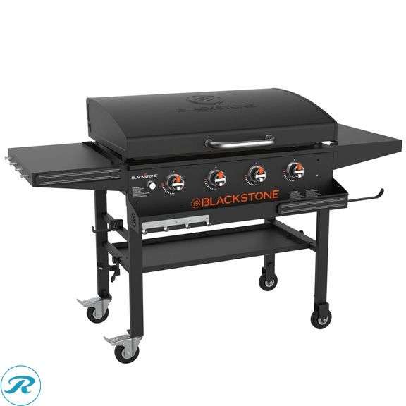 Blackstone 36 in. Griddle with Hinged Hood, Front Shelf and Soft Cover ...