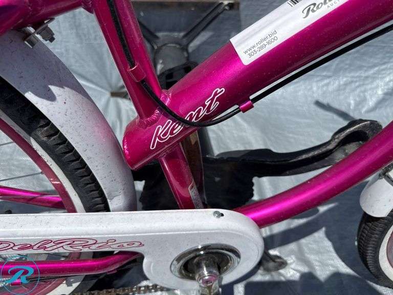 Kent Del Rio Aluminum Bicycle with Front Basket - Roller Auctions