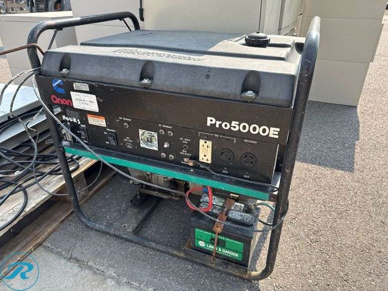 Cummins Onan Pro5000E Portable Gas Generator, 5,000 Watts, Single Phase ...