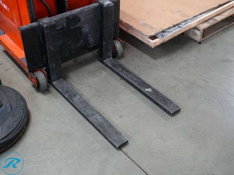 Lee Engineering Model 682-150 Electric Lift, 12VDC, 250 lb Capacity ...