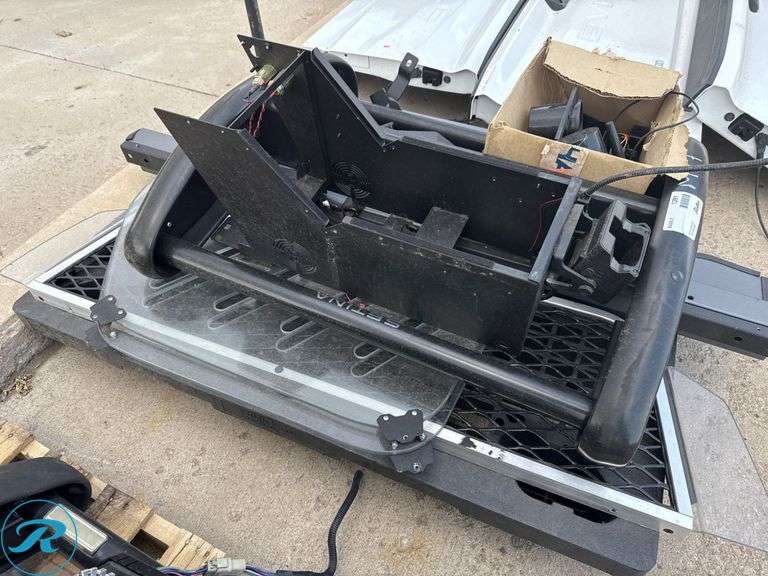 Police Vehicle Parts and Electrical Components - Roller Auctions