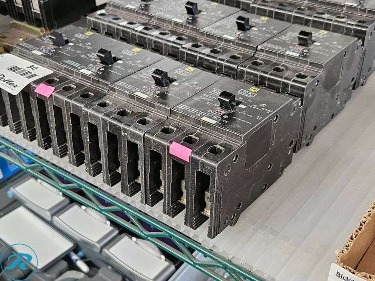 (14) Square D EDB34020 Circuit Breakers, 20 Amp, 3-Pole - Roller Auctions