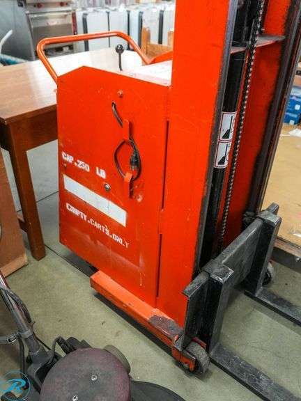Lee Engineering Model 682-150 Electric Lift, 12VDC, 250 lb Capacity ...