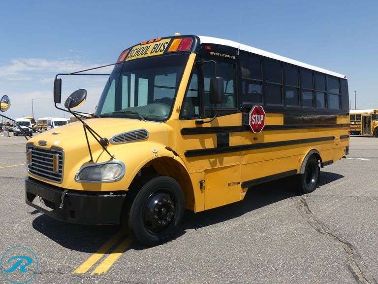 2009 Freightliner B2 Saf-T-Liner C2 RWD 30-Passenger School Bus ...