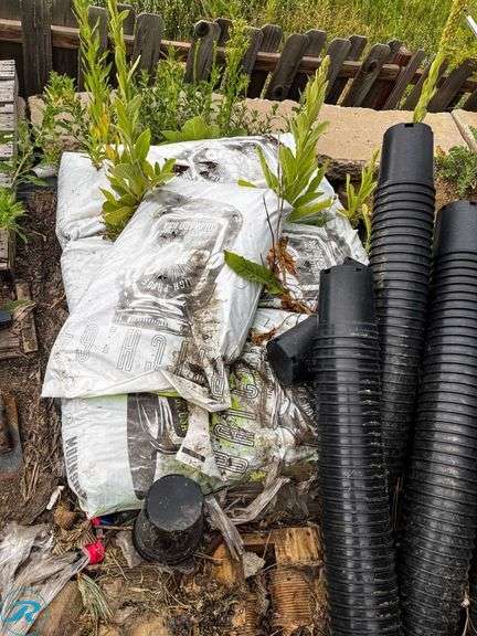 Pallet of Berger BM7 Bark Mix Soil Bags - Roller Auctions
