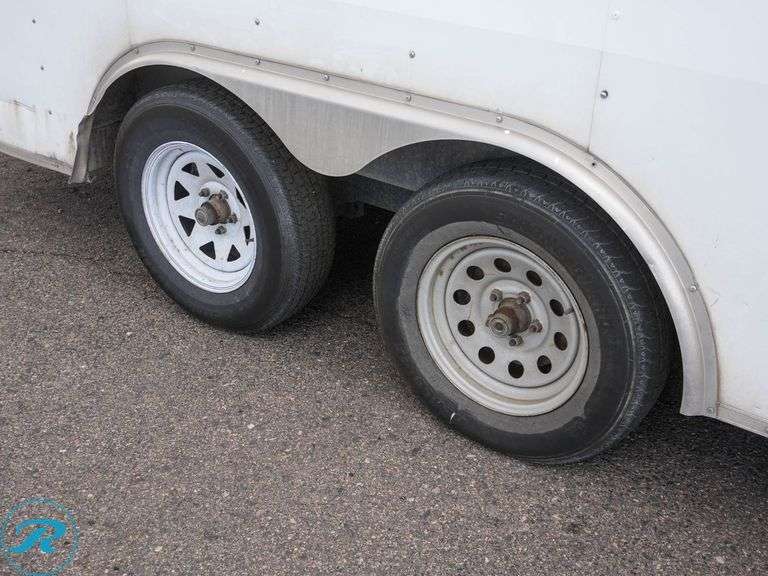 2016 Doolittle Foxtrail Cargo Bullitt T/A Enclosed Trailer - Roller ...