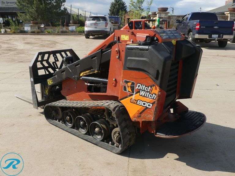 2017 Ditch Witch SK800 Mini Skid Steer Loader - Roller Auctions