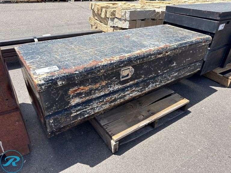Delta crossover Toolbox - Roller Auctions