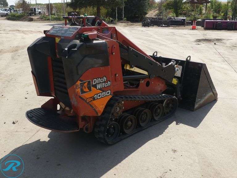 2018 Ditch Witch SK1050 Mini Skid Steer Loader - Roller Auctions