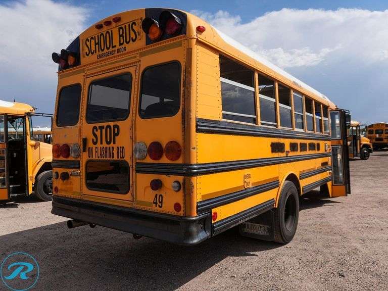 2005 Thomas Freightliner RWD 42-Passenger School Bus - Roller Auctions