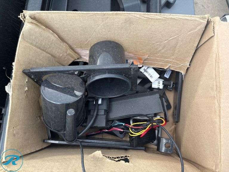 Police Vehicle Parts and Electrical Components - Roller Auctions