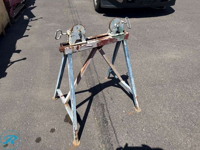 Crate of Metal Pipe Stands and Supports - Roller Auctions