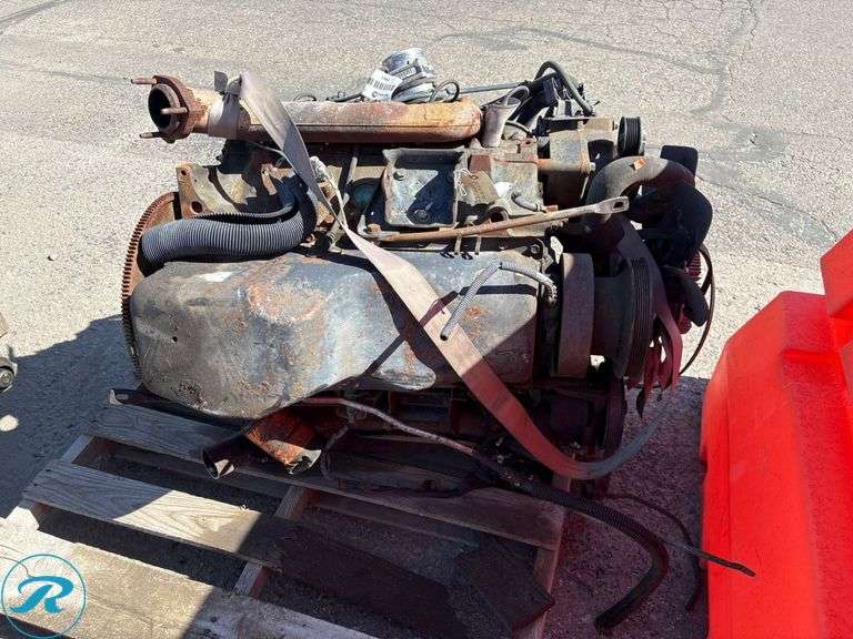 2000 Chevy K2500 454 Vortec Engine, Inoperable - Roller Auctions