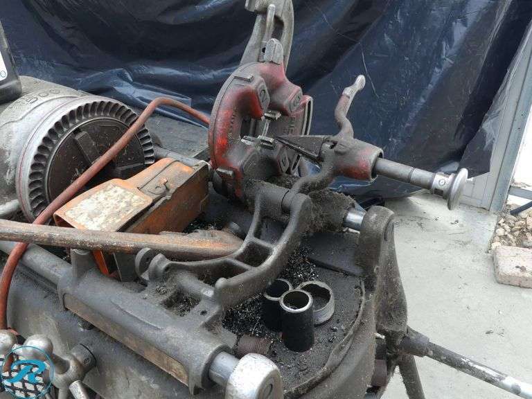 Ridgid 500 Portable Pipe Threading Machine, 120V - Roller Auctions