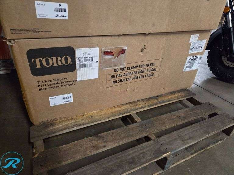 New Toro Model 21611 Electric Walk-Behind Push Lawn Mower - Roller Auctions