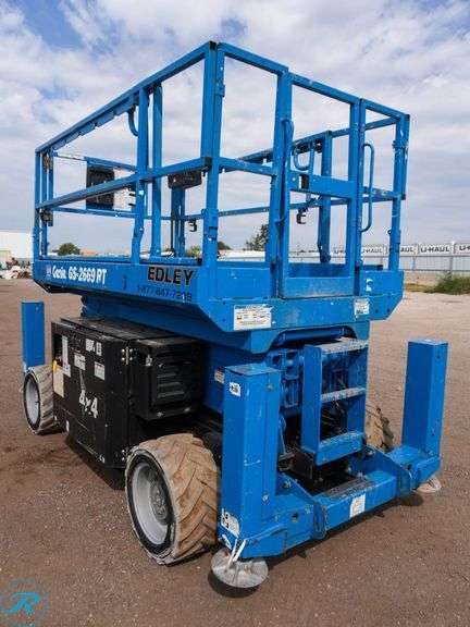 2016 Genie GS-2669RT 4WD Scissor Lift - Roller Auctions