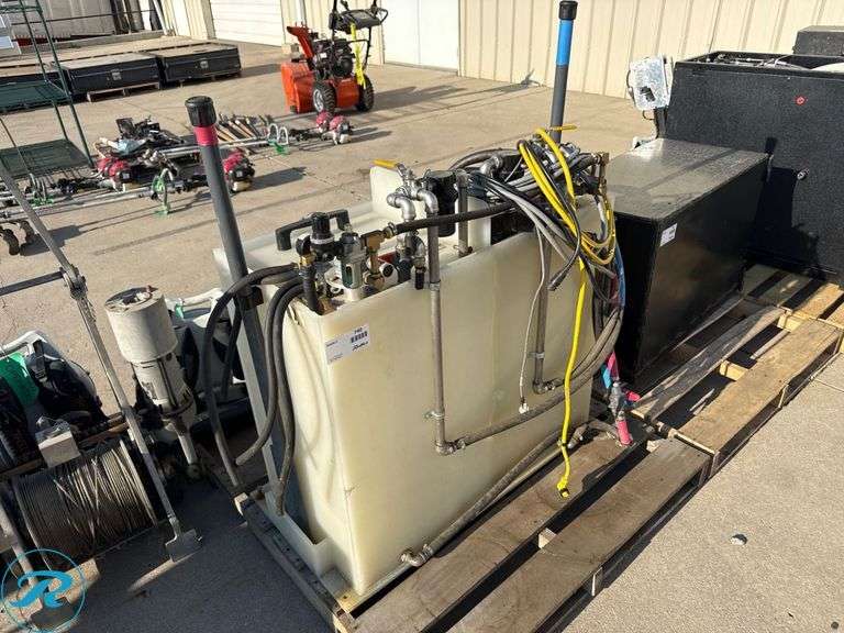 Dual Compartment Poly Tank with Hoses and Valves - Roller Auctions