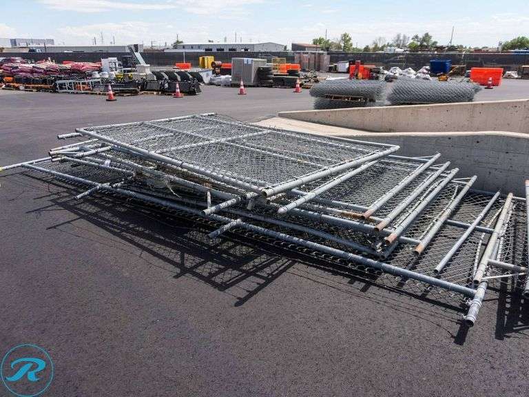 Metal Chain-Link Fence Panels with Pipe Frames - Roller Auctions