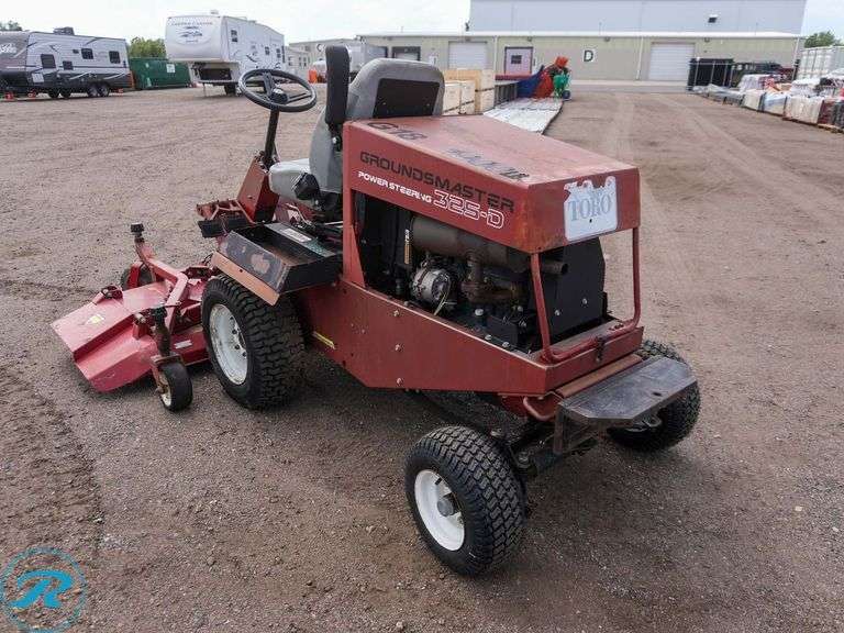 Toro 325D Ride-On Mower - Roller Auctions