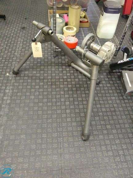 CycleOps Fluid2 Bike Trainer - Roller Auctions
