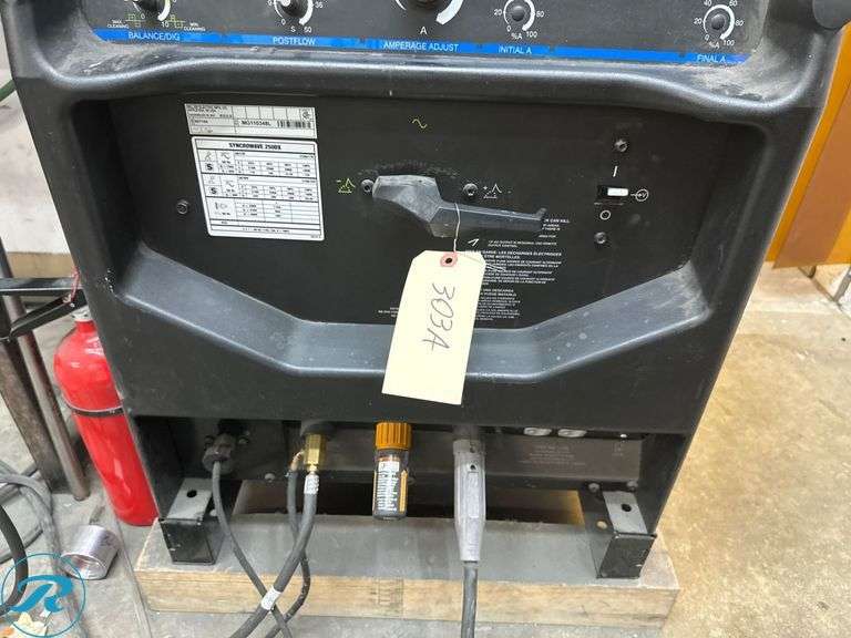 Miller Syncrowave 250DX TIG/Stick/Pulsed Transformer Welder, 3-310 Amp ...