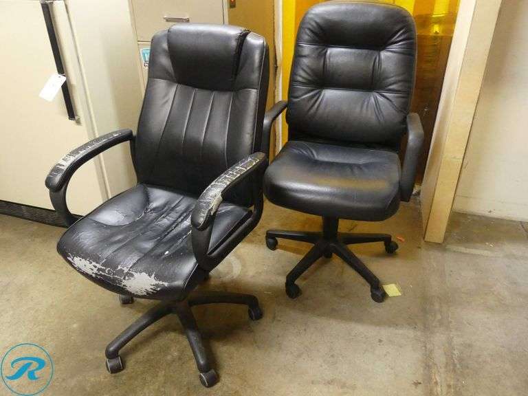(4) Office Chairs (1 Damaged Fabric) - Roller Auctions