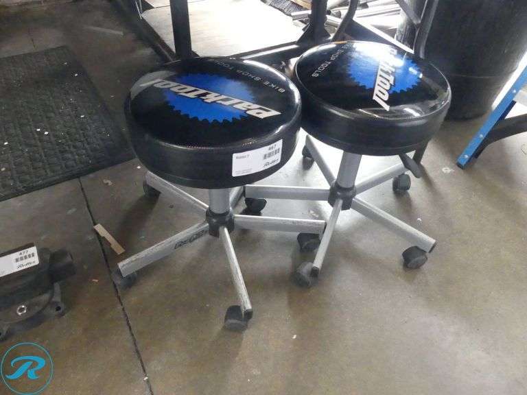 (2) Park Tool Bike Shop Adjustable Rolling Stools - Roller Auctions