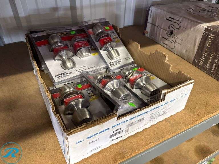 Tray of Defiant Brandywine Collection Keyed Entry Door Knobs - Roller Auctions