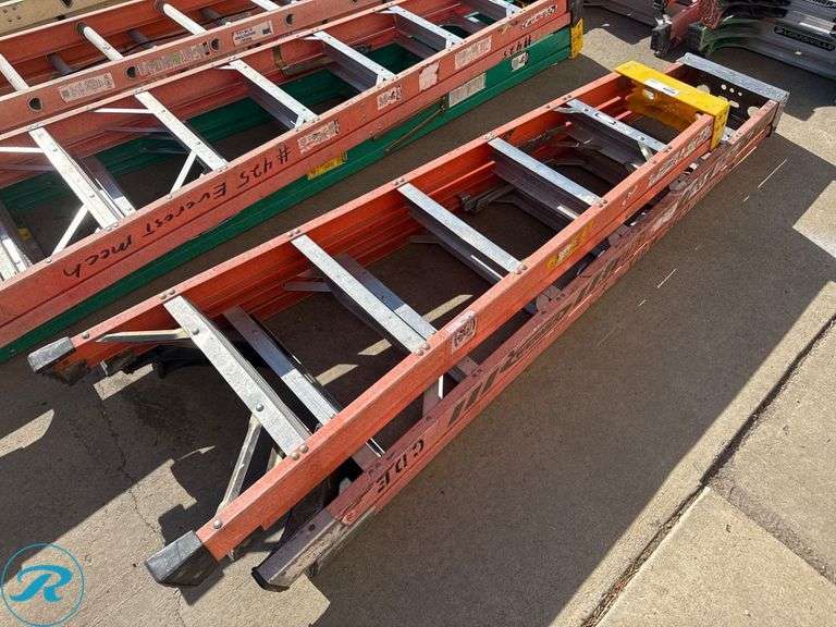 (2) Ladders, Including 6’ Unknown Make and 7’ Werner - Roller Auctions
