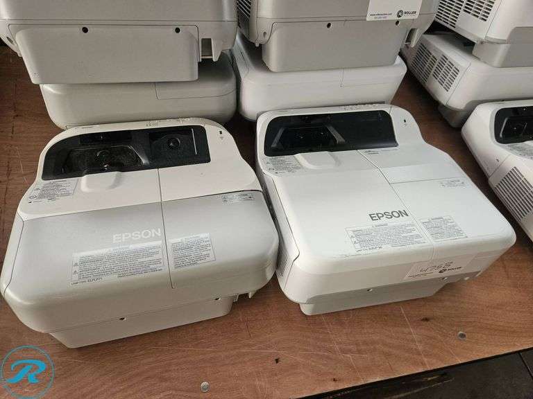 (6) Epson Projectors, PowerLite 675W and BrightLink 475Wi - Roller Auctions