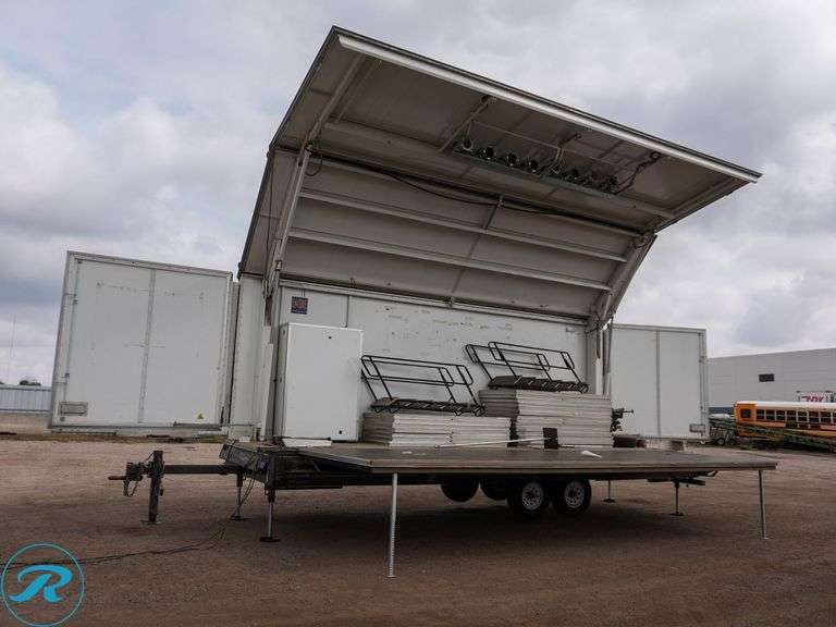 2002 Wenger Encore Show Mobile Stage & Canopy - Roller Auctions