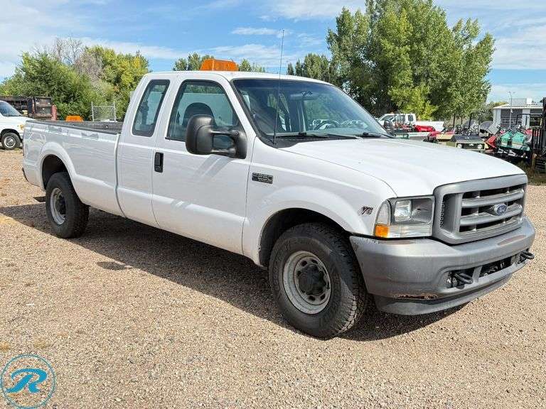 2002 Ford F250 Super Duty XL RWD Super Cab Pickup - Roller Auctions