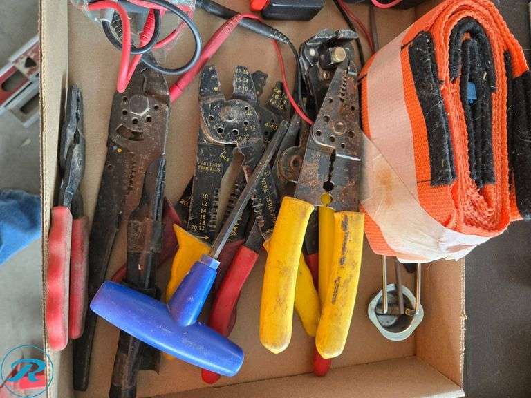 Tray of Electrical Hand Tools and Testing Equipment - Roller Auctions