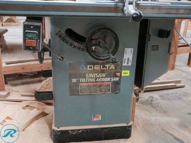 Delta Unisaw 10" Tilting Arbor Saw w/ Dust Collector - Roller Auctions
