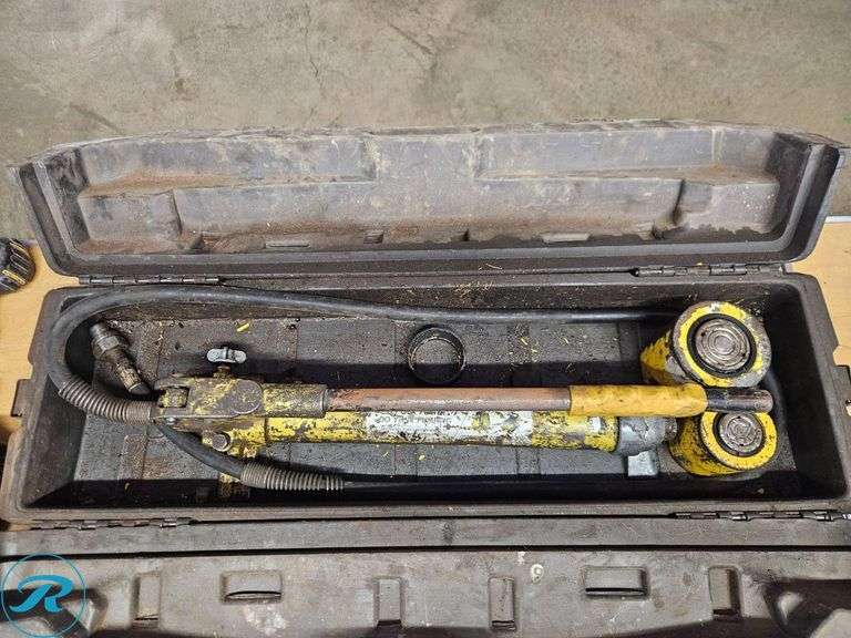 Enerpac Hydraulic Tool Kit in Hard Plastic Case - Roller Auctions