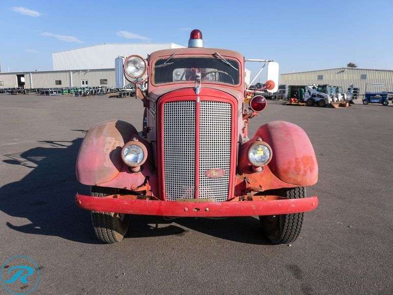 1946 Mack 75 Fire Truck - Roller Auctions