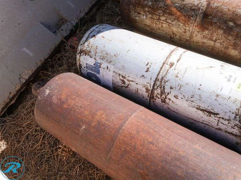 (3) Vertical Natural Gas Canisters - Roller Auctions