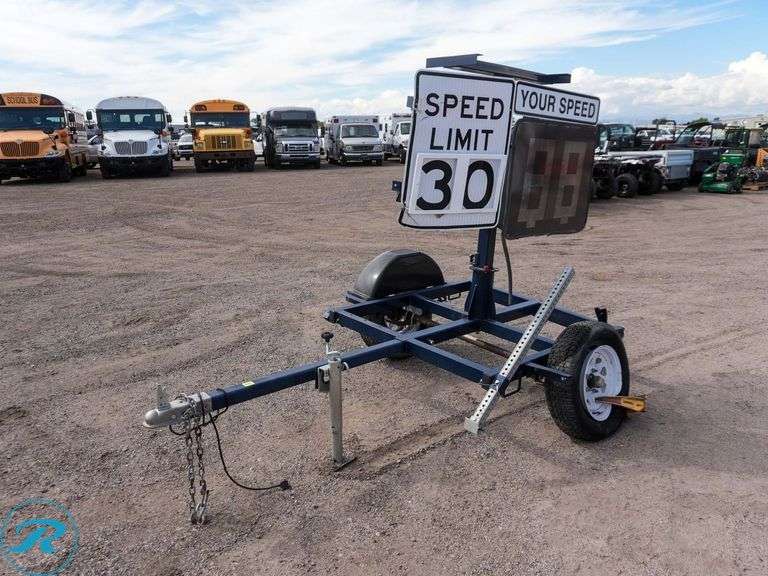 2019 Hill & Smith S/A Variable Speed Limit Trailer - Roller Auctions