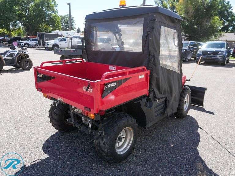 Coleman UT400 4WD UTV - Roller Auctions